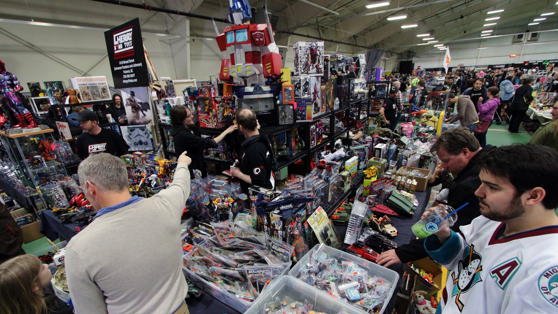 'Such a great community': 15th annual Ultimate Toy Fair returns to Victoria