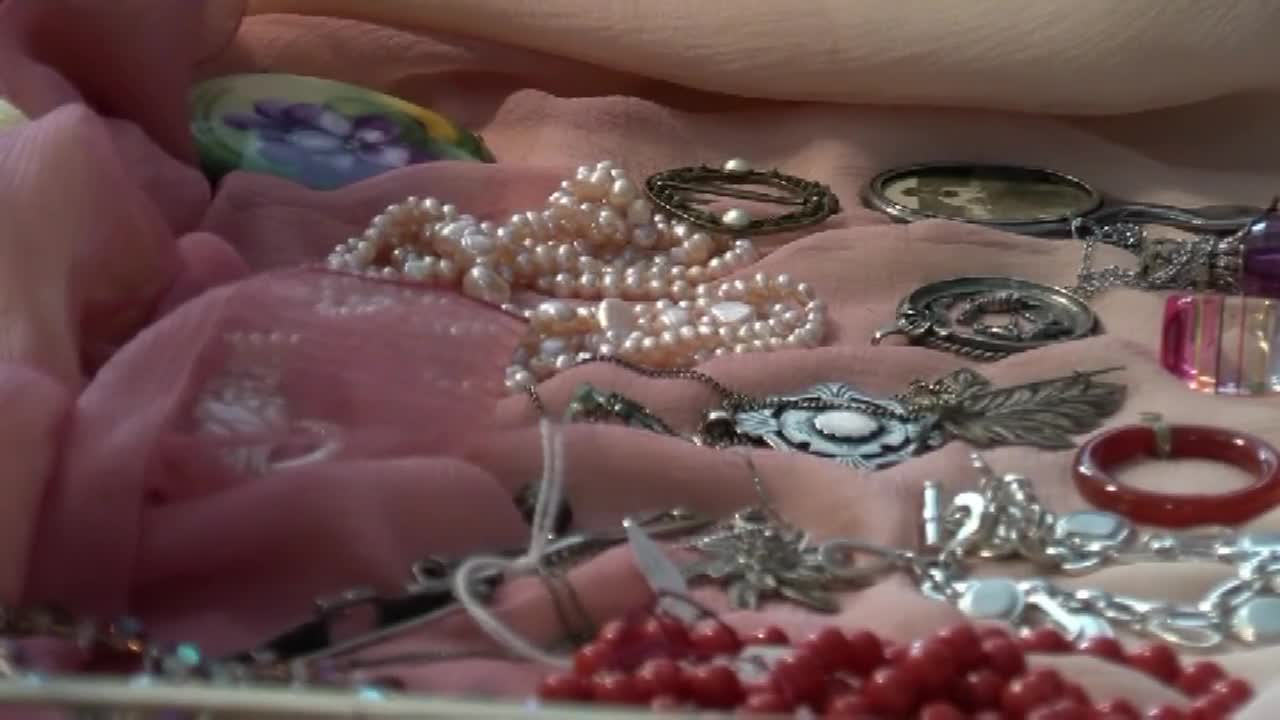 See what you can find at the Victoria Flea Market