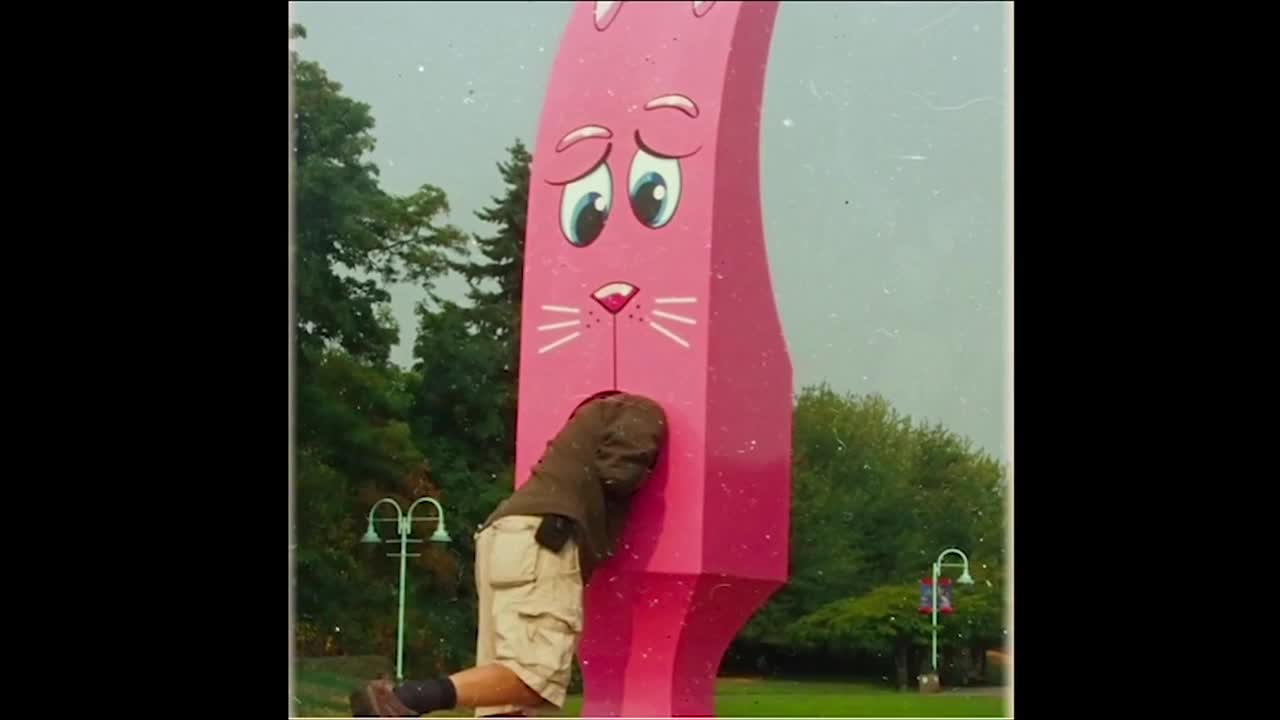 Giant pink Hungry Bunny sculpture goes up for sale in Nanaimo
