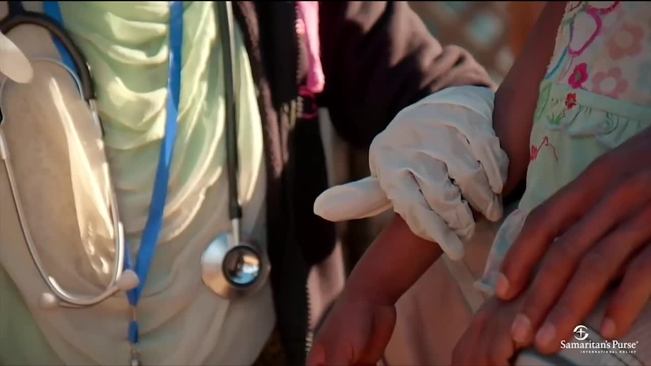 Victoria nurse gives back by helping in other parts of the world