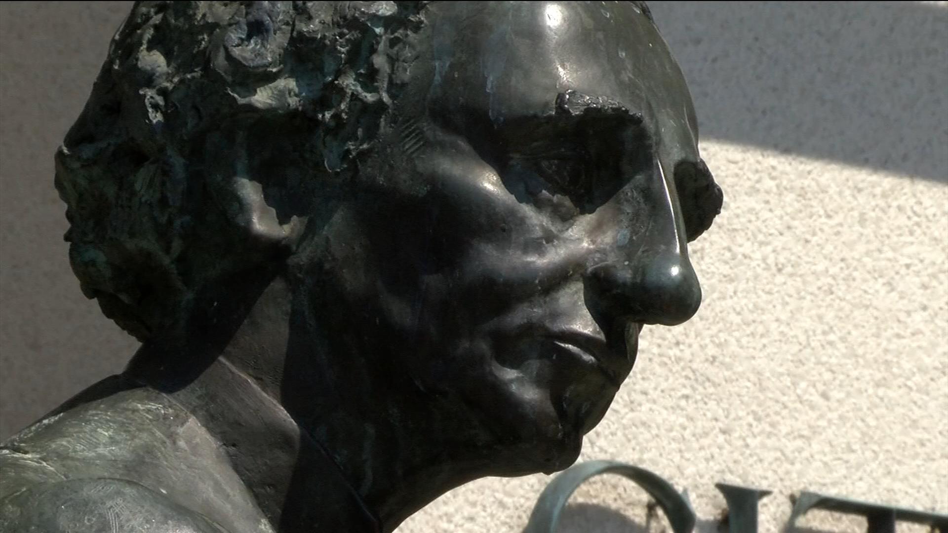 Victoria to return John A. Macdonald statue to historical society