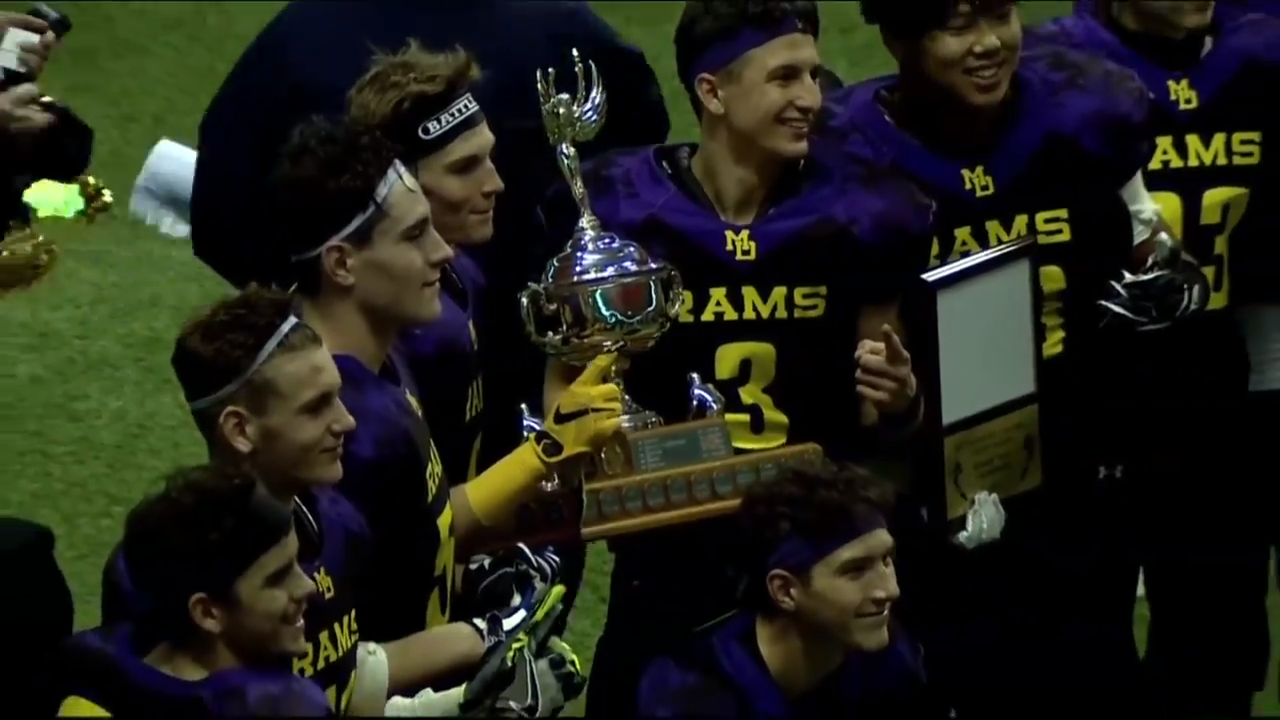 Mount Doug Rams varsity football team wins Provincial Championship