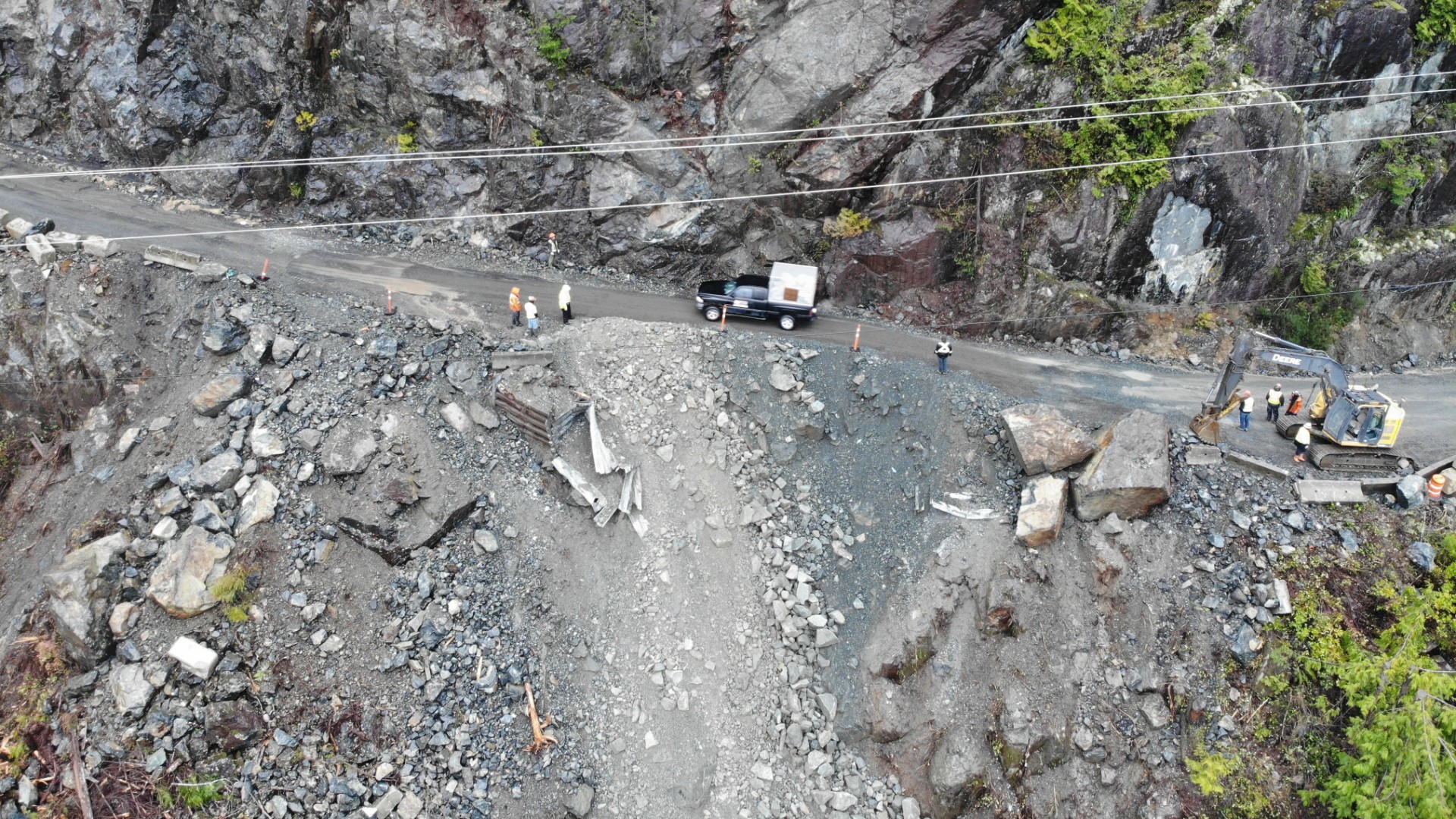 Highway 4 now open to traffic