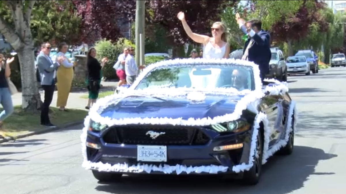 CHEK Upside: Victoria couple has wedding on wheels amidst COVID-19 ...