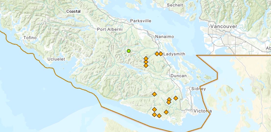 Lightning sparks new wildfires on Vancouver Island