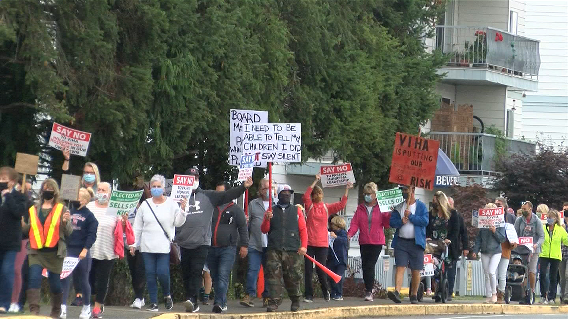 Hundreds protest against planned safe injection site located near ...