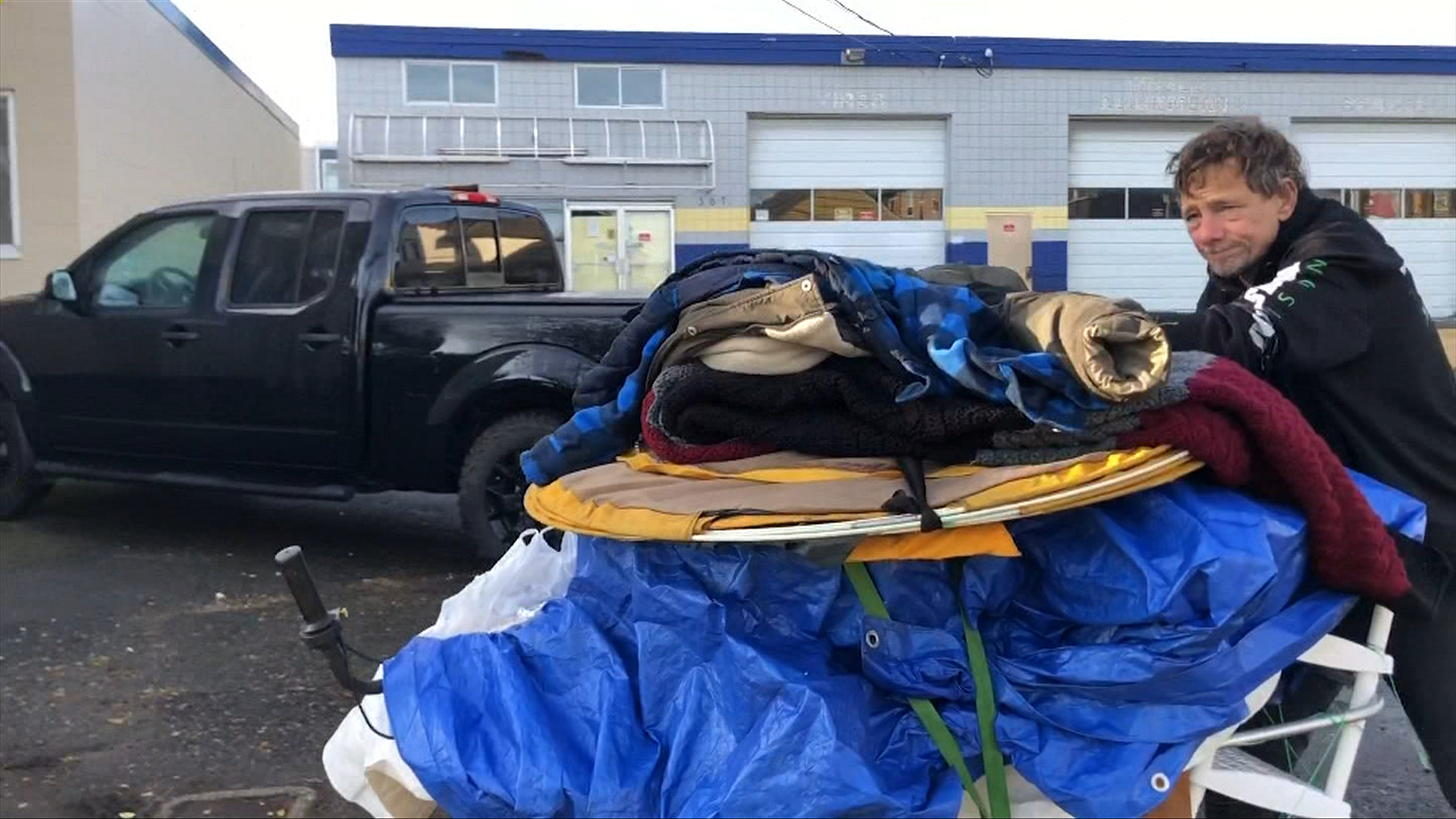 'Fights left and right': Homeless scrambling to find shelter after fire ...