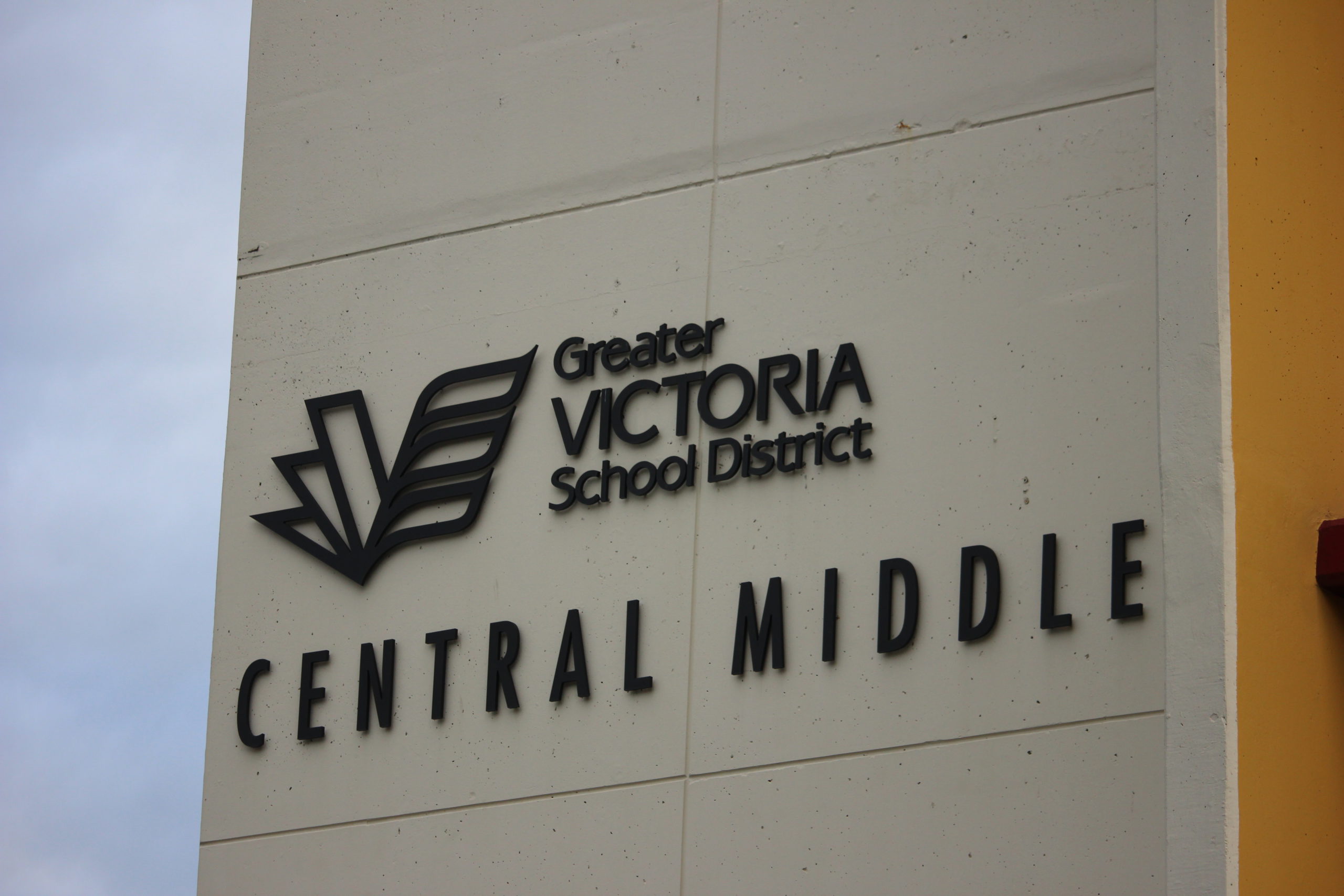 COVID exposures confirmed at Central Middle School, Strawberry Vale ...