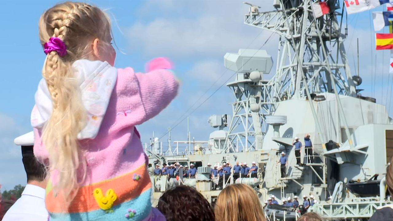 HMCS Calgary returns home to Vancouver Island after successful ...