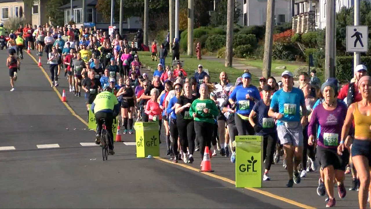 Runners return to the Royal Victoria Marathon for first in-person race ...