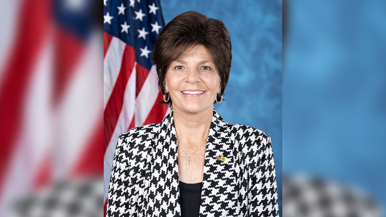 U.S. politician says she will introduce legislation that would grant ...