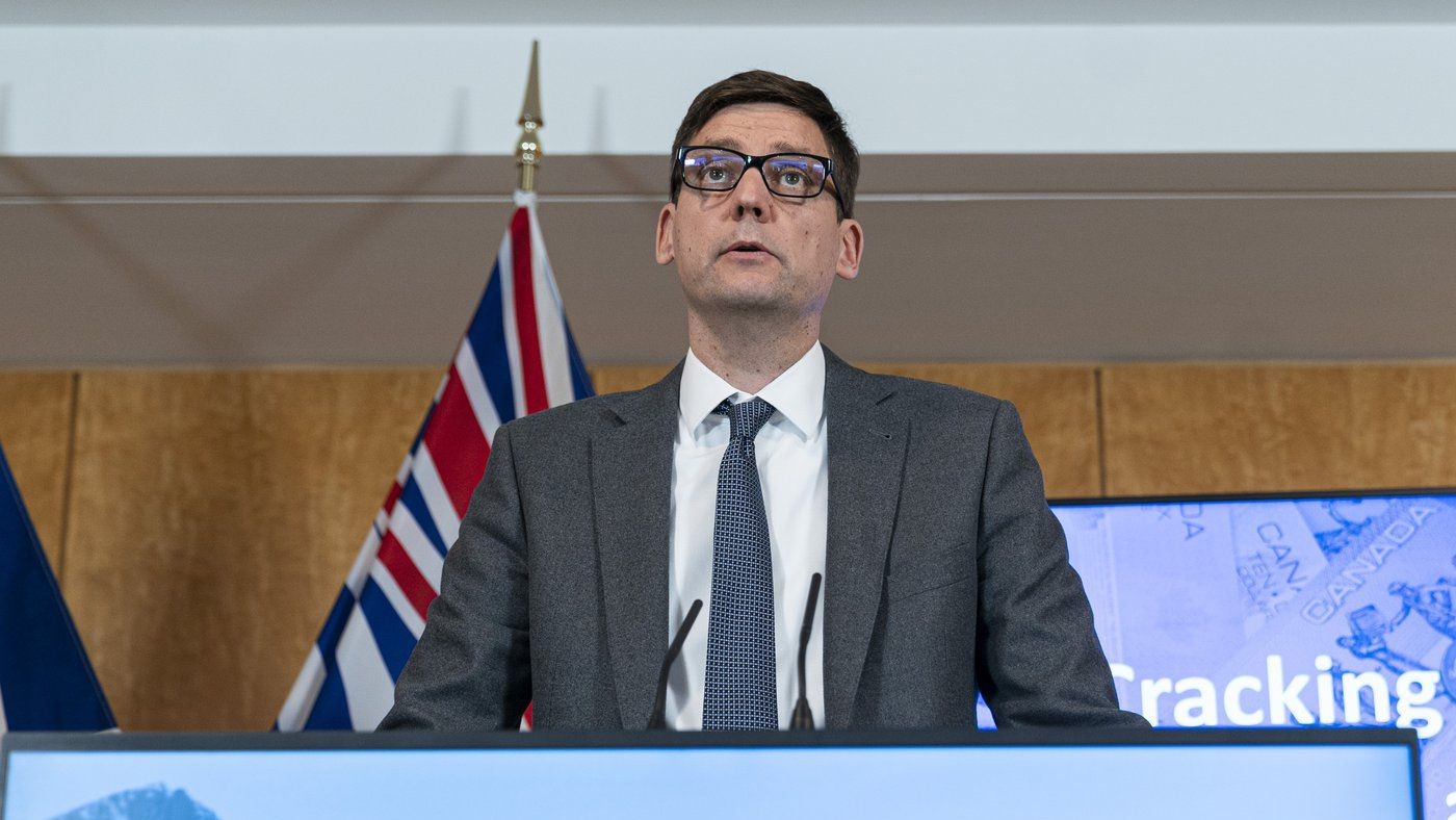 Eby emphasizes need for family doctor incentives, not just urgent ...