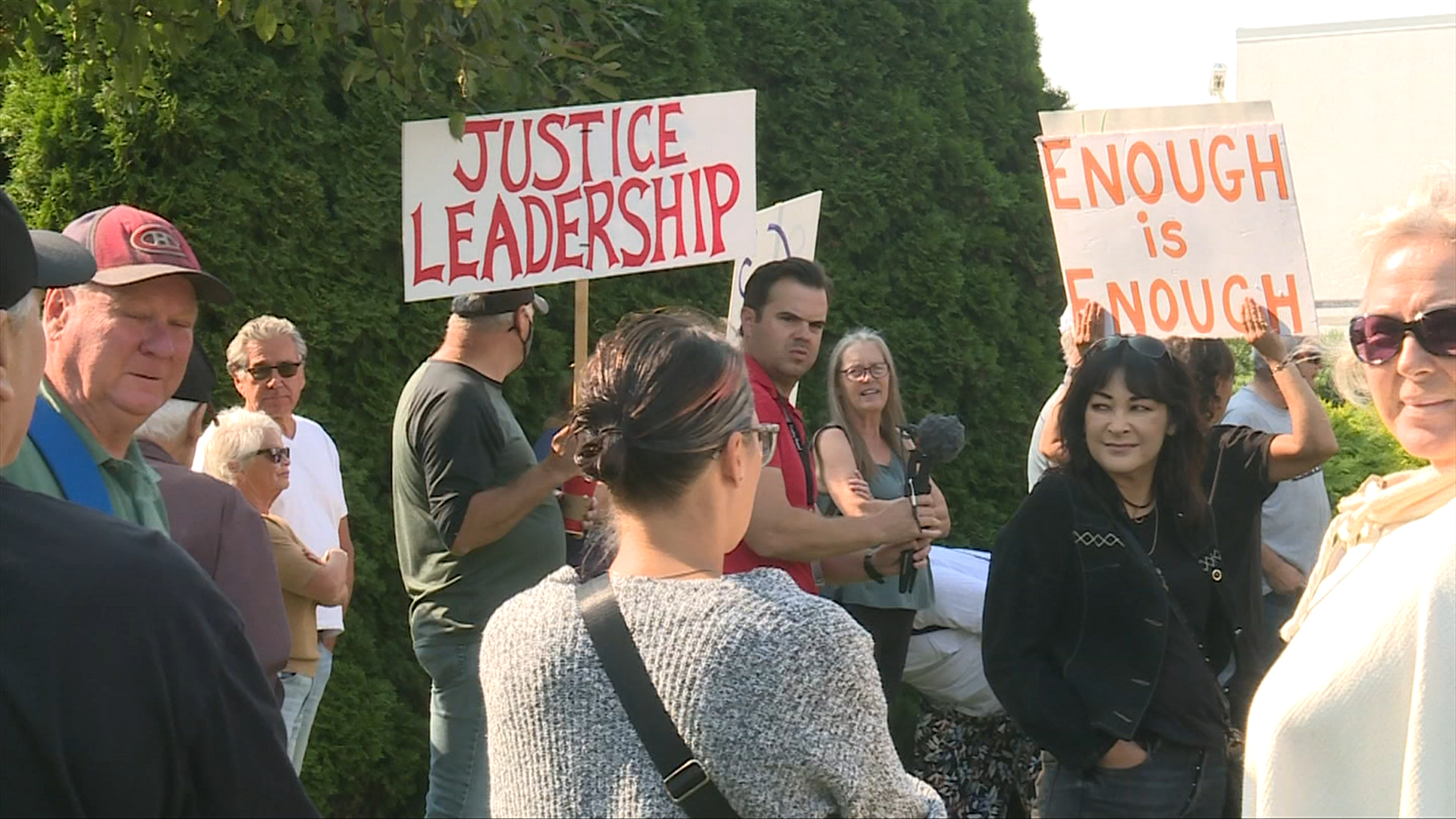 People call for increased public safety on lawn of Nanaimo courthouse