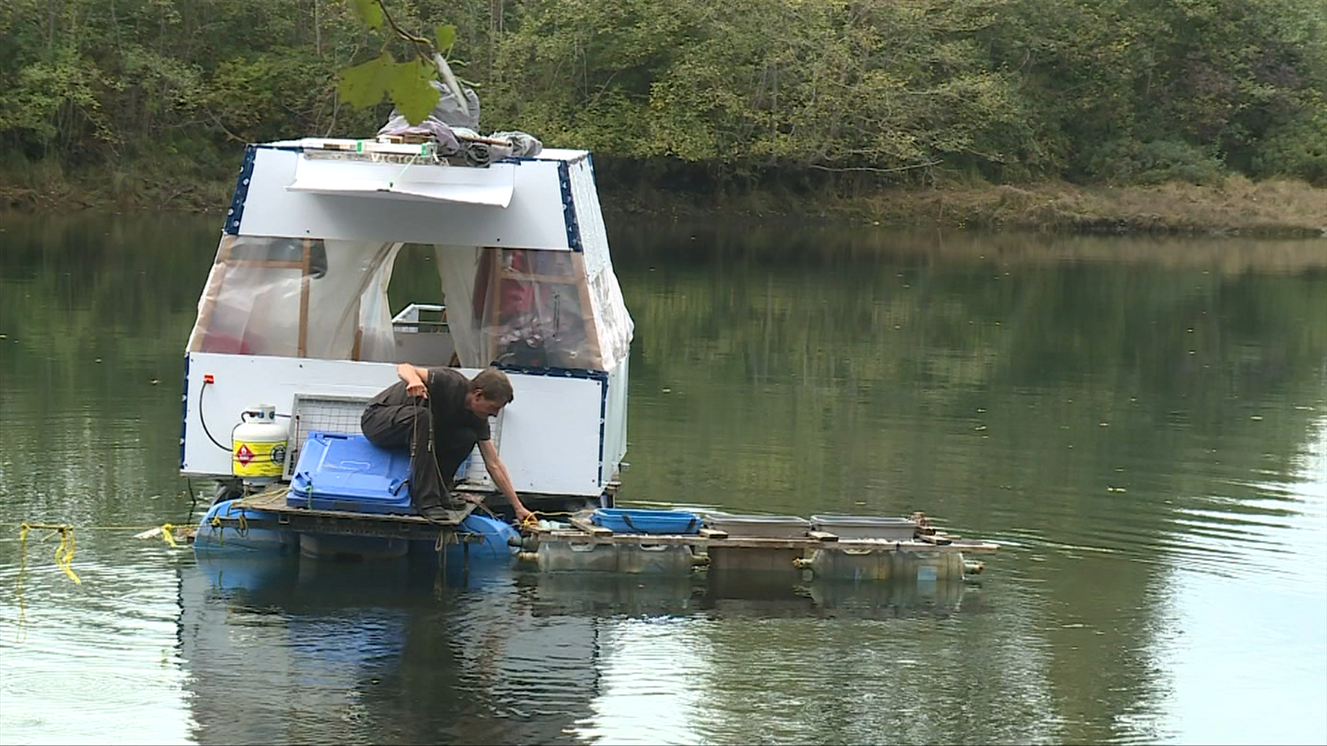 Couple needing housing builds boat and lives in Campbell River