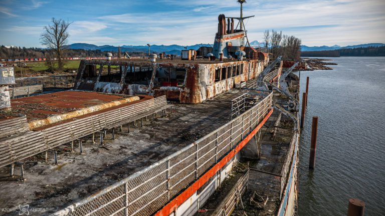 Photographer captures 'amazing' images of now-derelict Queen of Sidney ...
