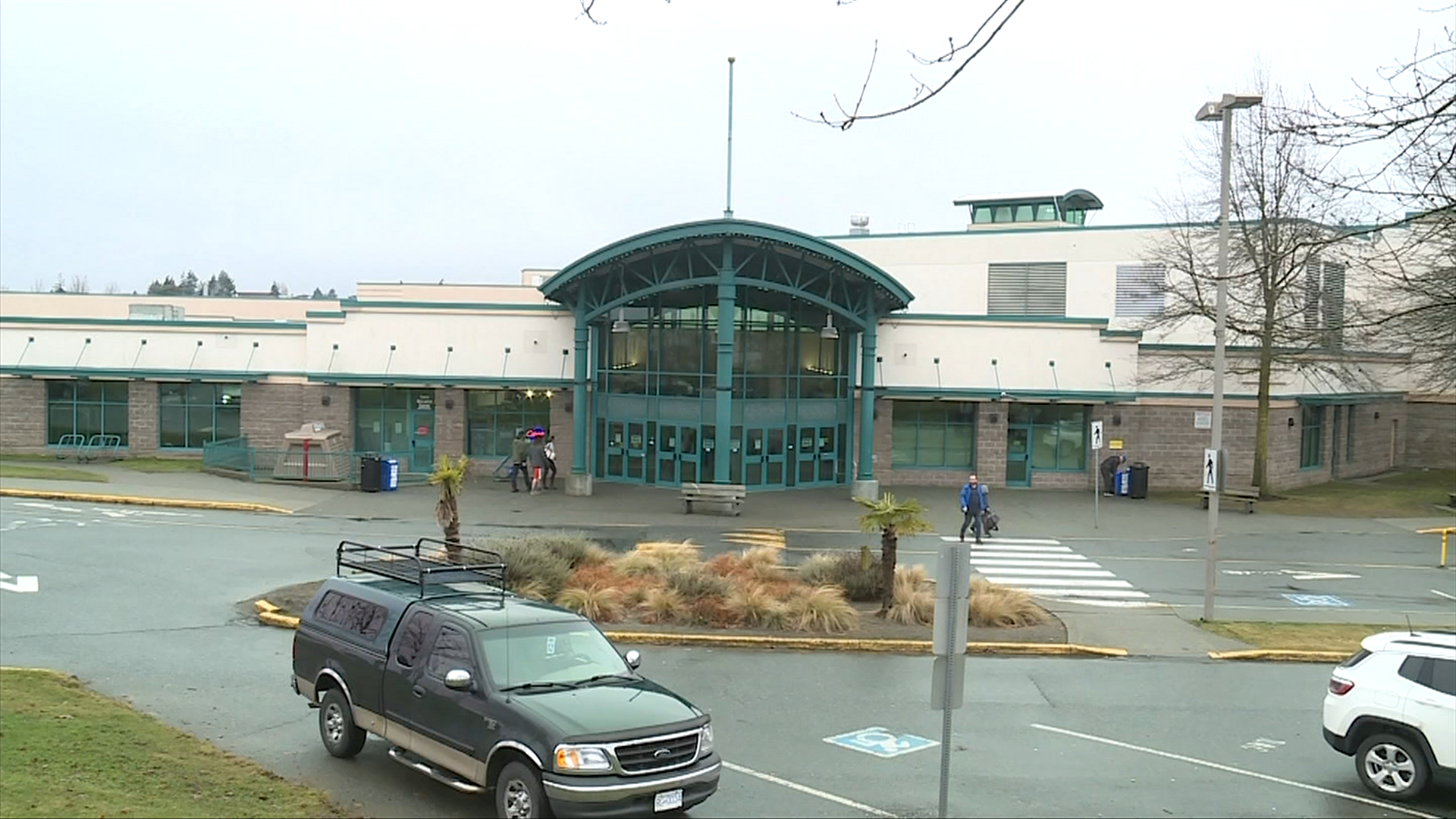 Mother reports Nanaimo Aquatic Centre change room incident to police