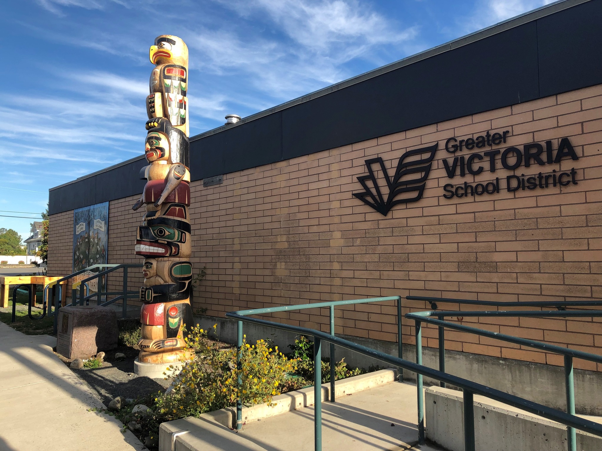 Songhees and Esquimalt First Nations help rename George Jay School