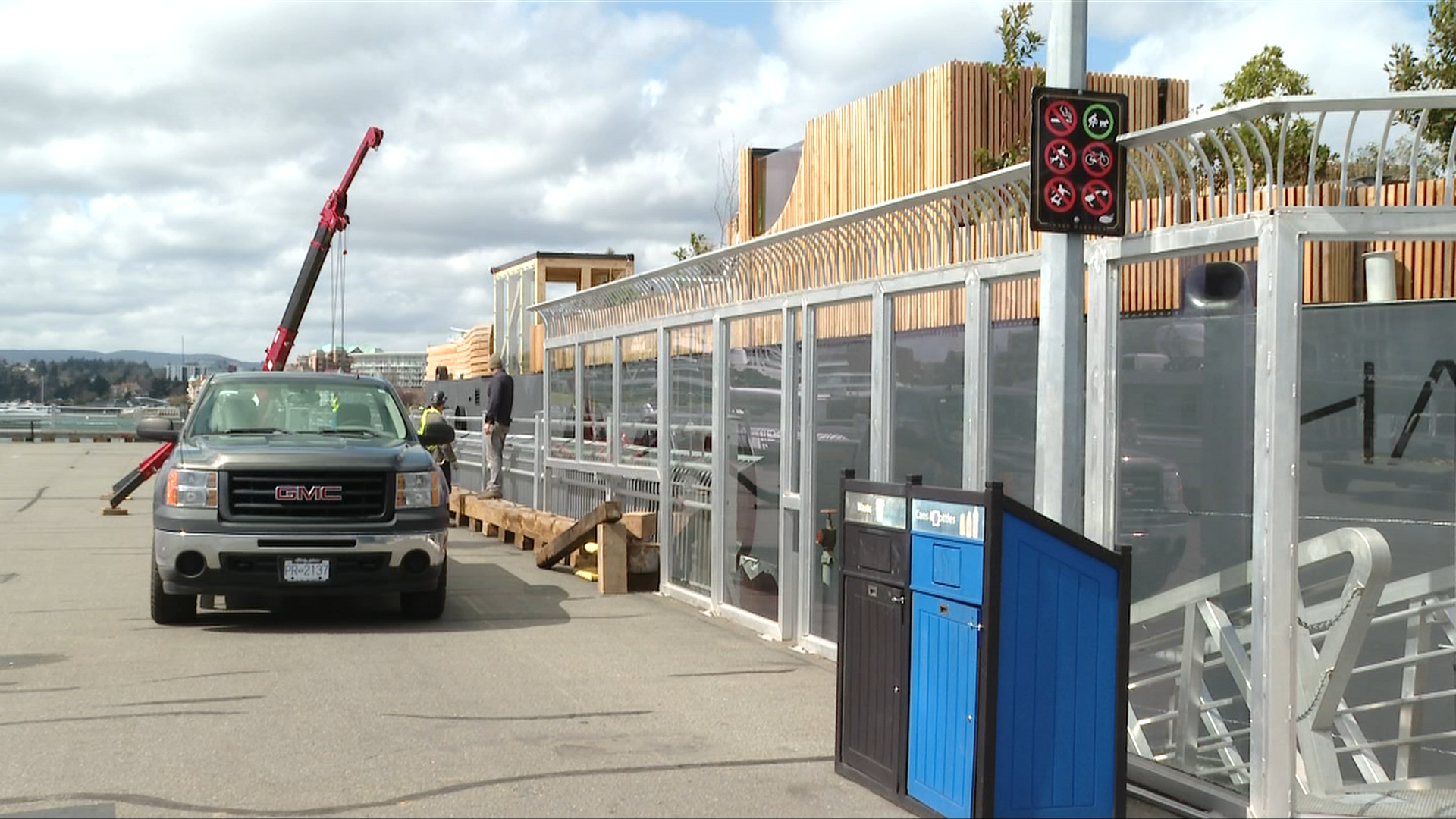 New floating Nordic spa docks in Victoria's Inner Harbour