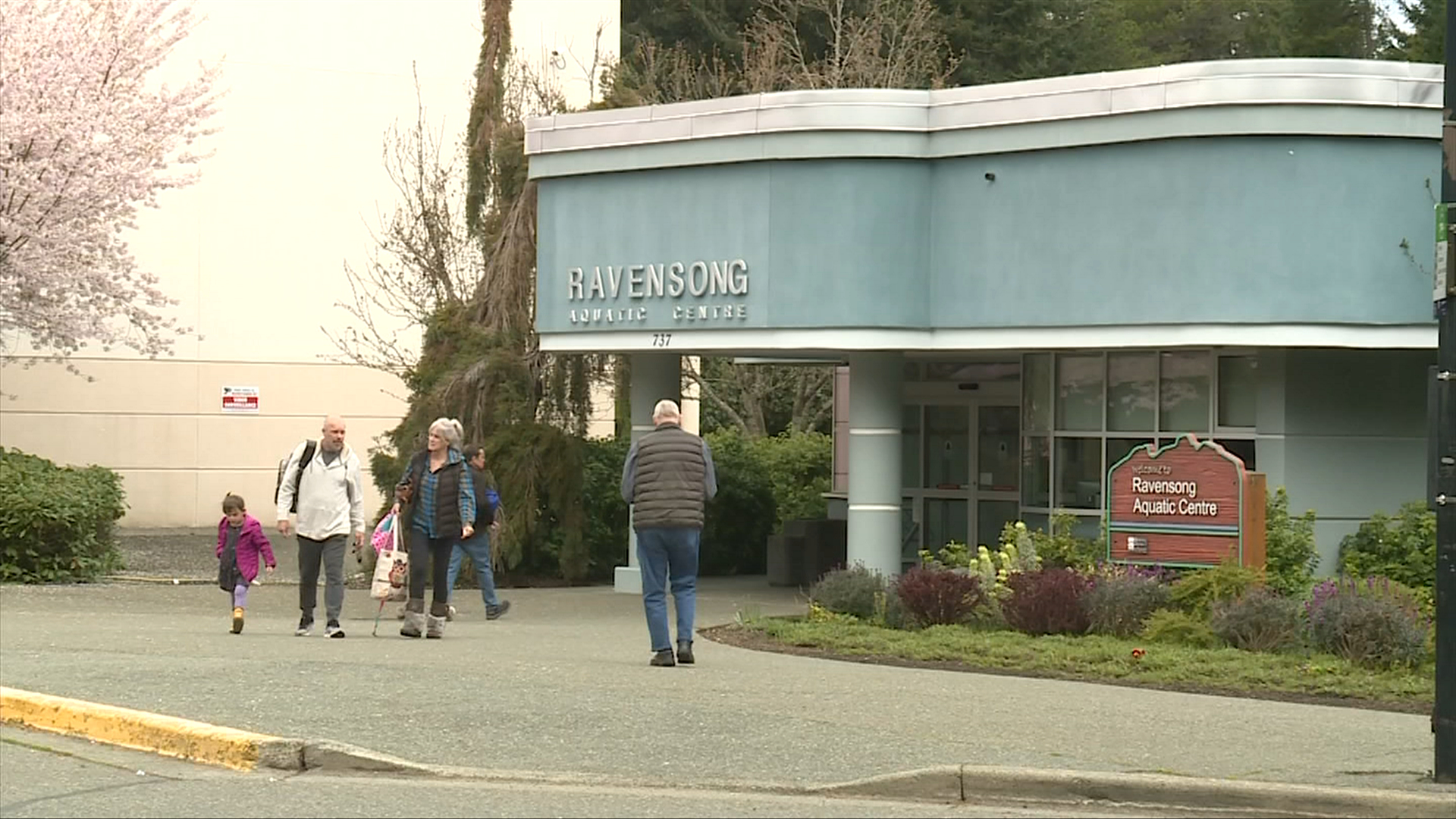 Public swimming pool in Parksville touted as solution for community buy-in