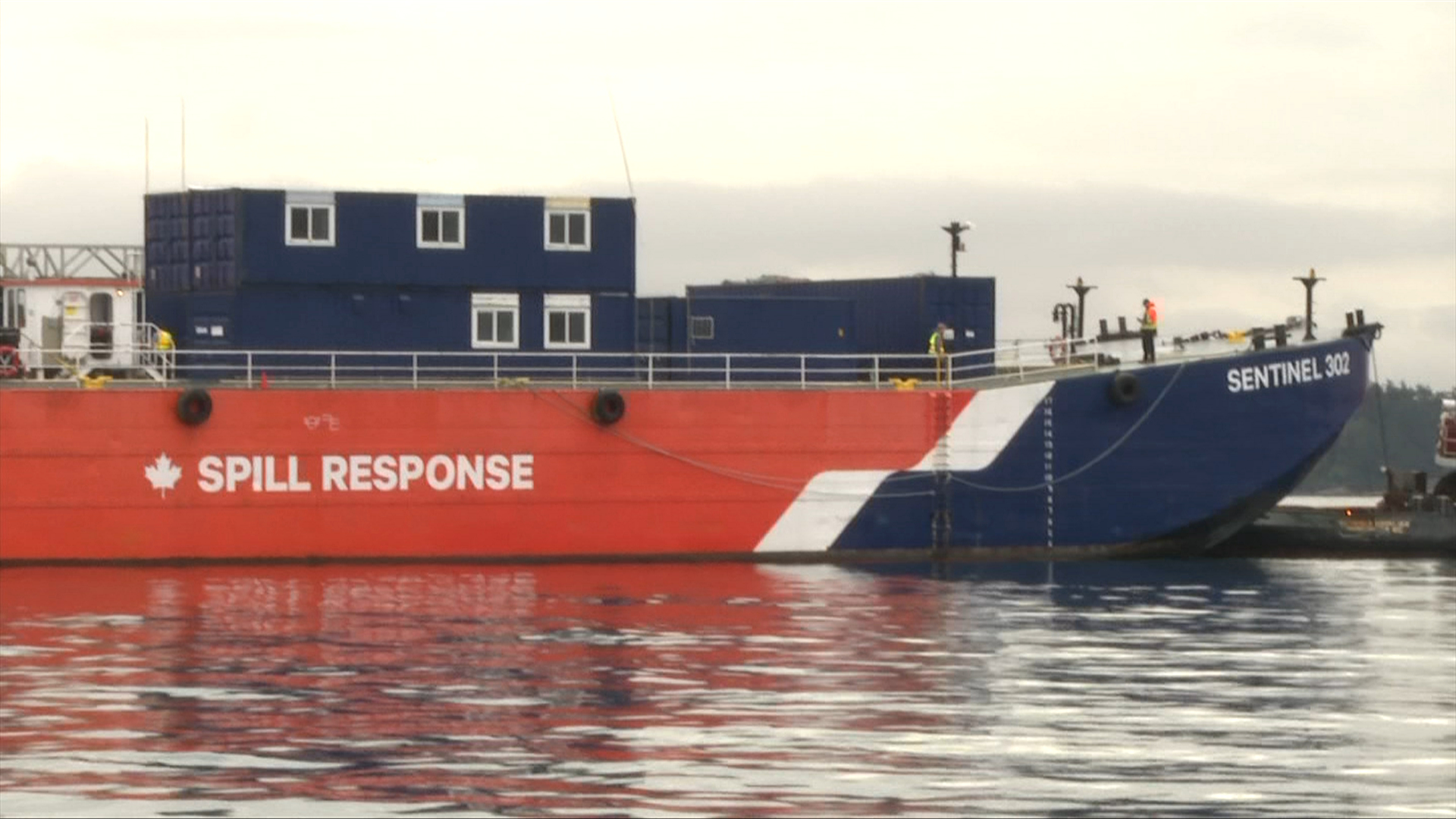 Nearly 200 people take part in oil spill exercise off Esquimalt lagoon