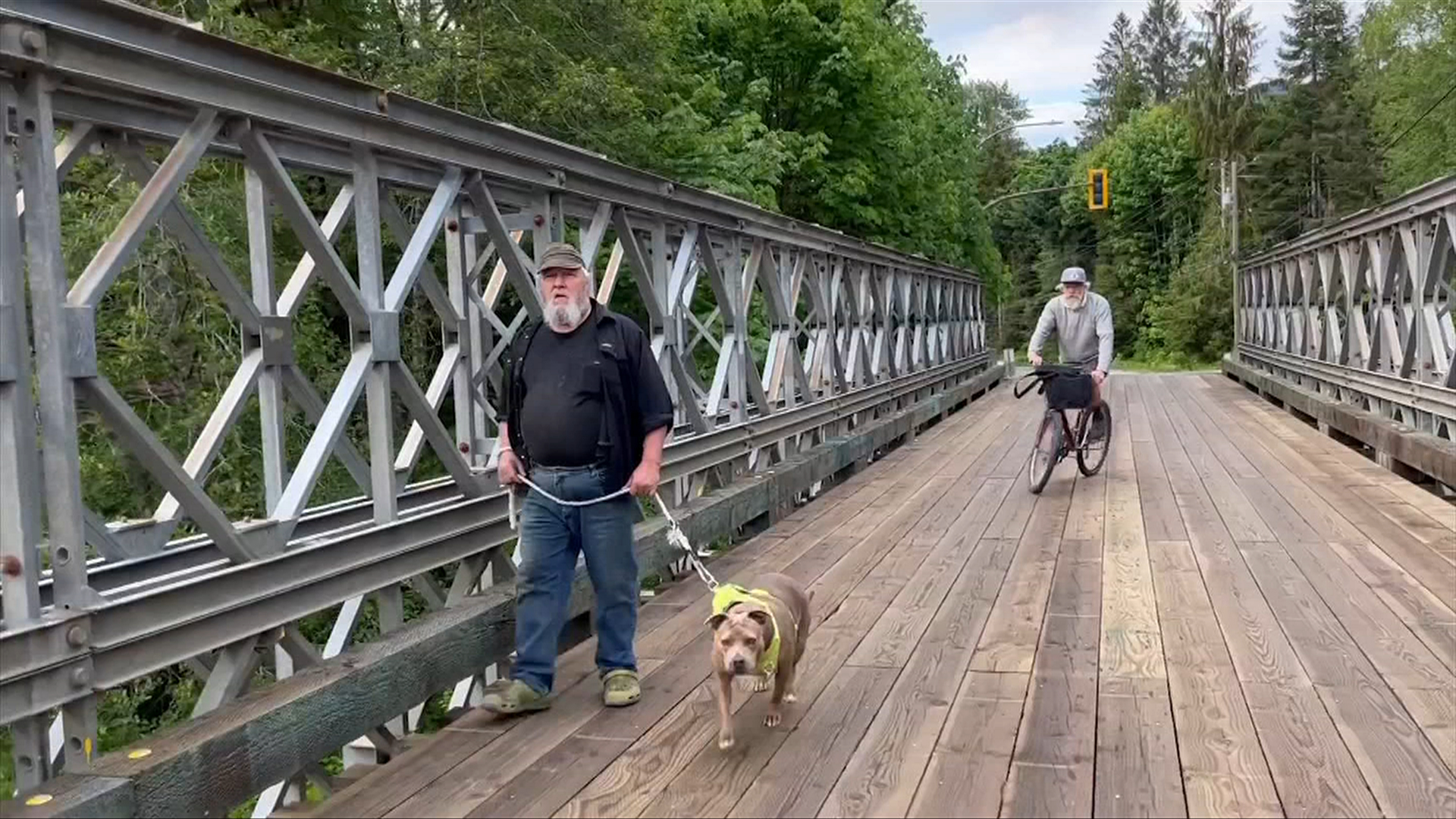 'One way out': Concerns rise over Sayward's single-lane bridge