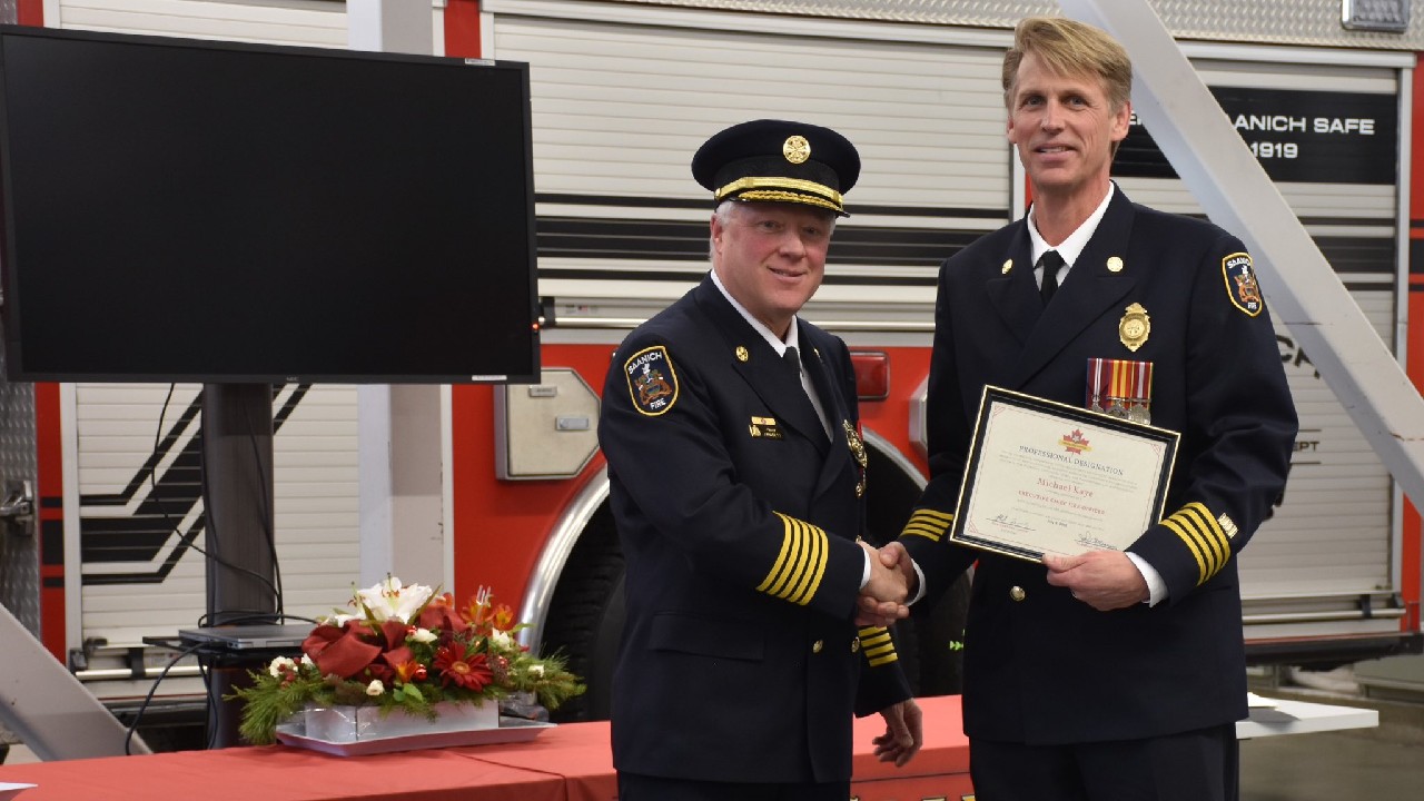 'The end of one chapter': Saanich fire chief to retire after over 30 ...