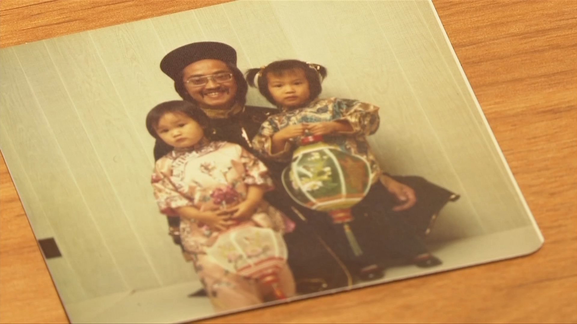 Chinese Canadian Museum honours Victoria magician with new exhibition